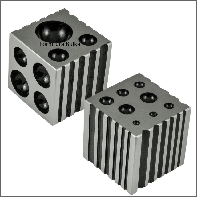 Dado Bola com Dado Ranhura - Modelo Cubo - 6cm - 6cm por R$299,00