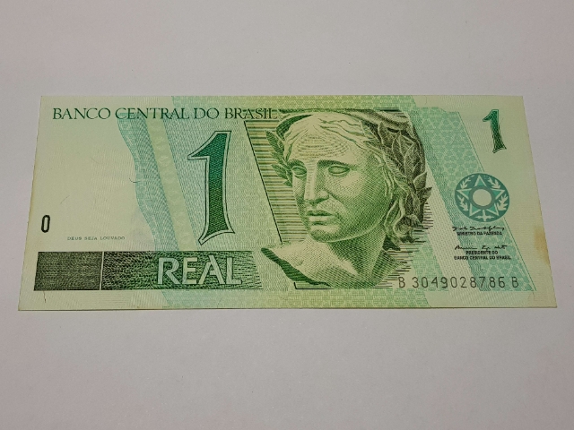 C251 Cédula Brasil 1ª Família 1 Real FE c Leve Mancha NJCED7 por R$15,00